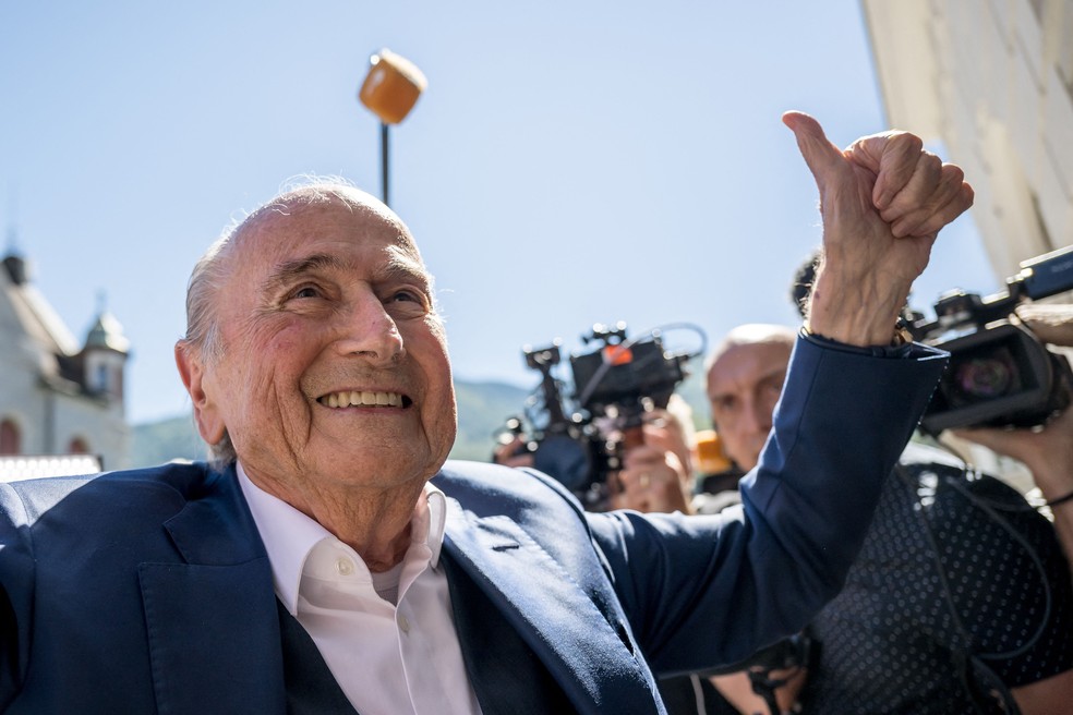 Blatter e Platini são absolvidos em julgamento por corrupção na Suíça