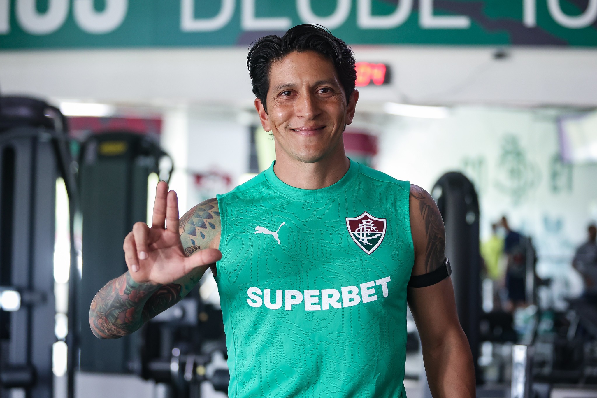 Fluminense informa que Germán Cano tem lesão no menisco e passará por ...