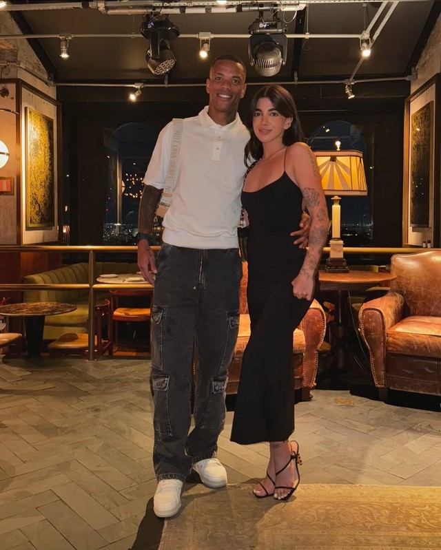 Tatuadora, influenciadora e empresária: conheça Marcella de Marchi ...