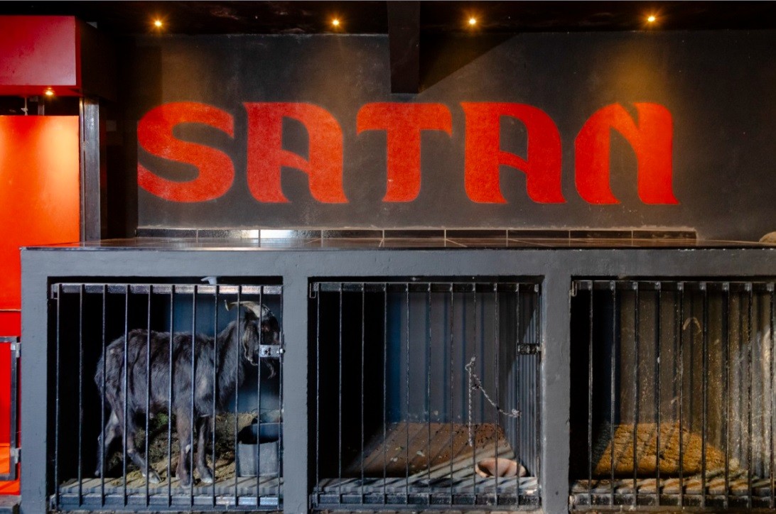 Conheça a Primeira Igreja Luciferiana do Rio, templo dedicado a Lúcifer ...