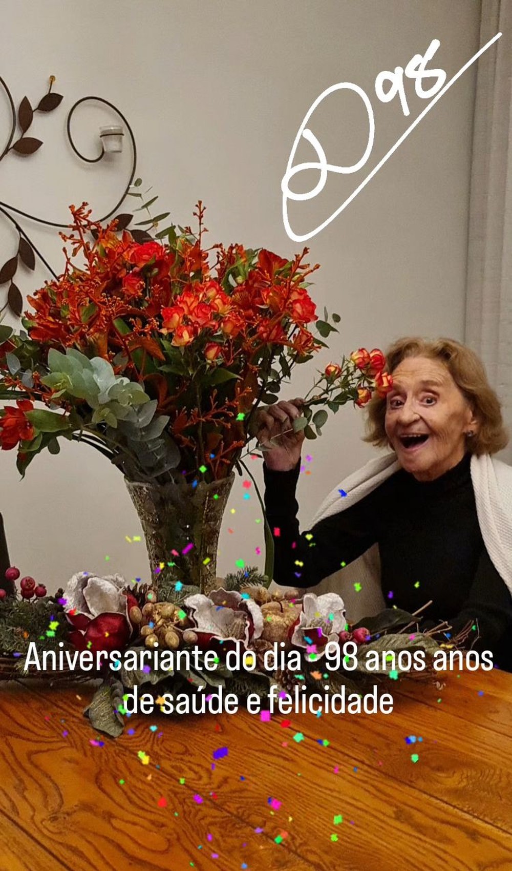 Laura Cardoso celebra o aniversário: '98 anos de saúde e felicidade'