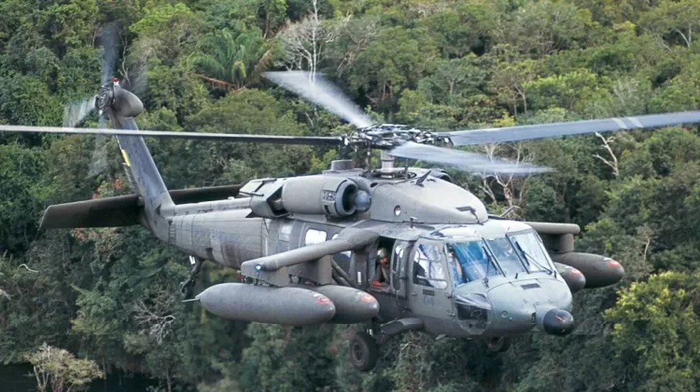 Polícia Militar do Rio vai usar helicóptero de guerra Black Hawk em ...
