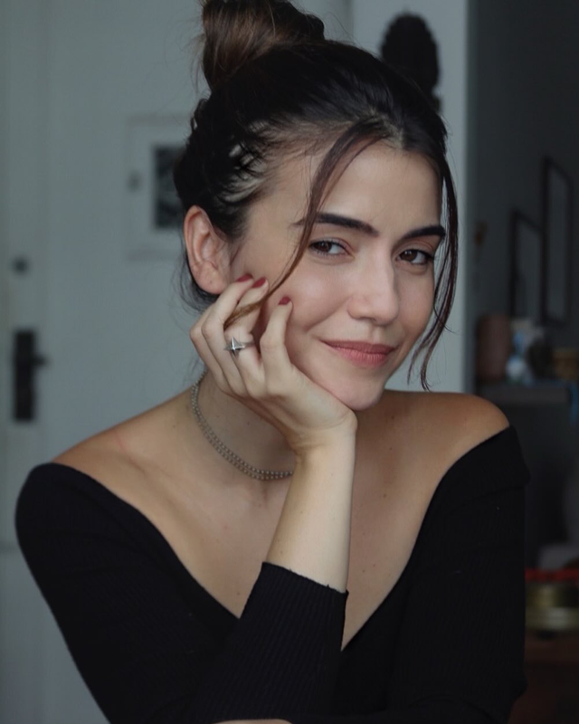 Conheça Maria Clara Senra, jornalista apontada como affair de Hugo ...