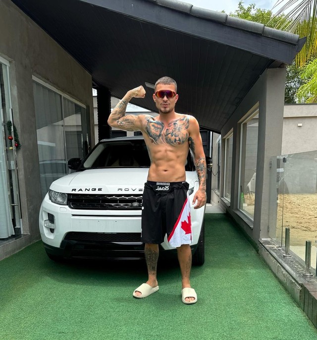 Chamado para luta contra Daniel Rocha, MC Gui transformou o shape pelo ...