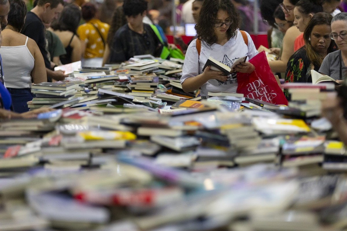 Proibir descontos na venda de livros é ideia ruim