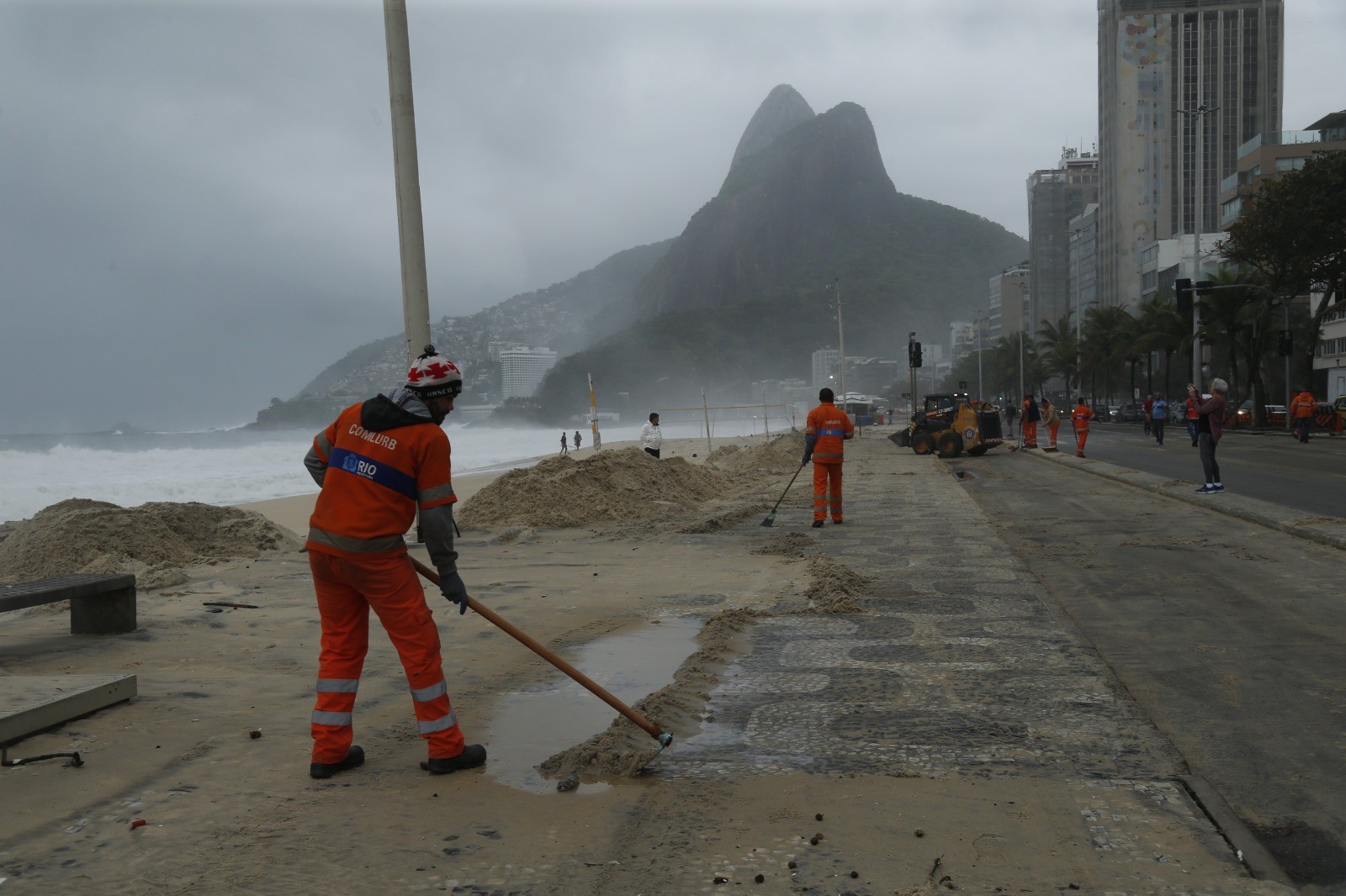 Ressaca no Leblon: 'É uma disputa de território', diz especialista ...