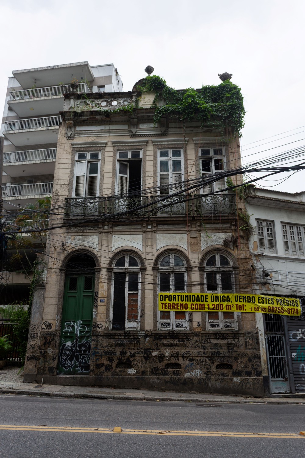 Casarões do Cosme Velho, como o de Candido Portinari, estão abandonados