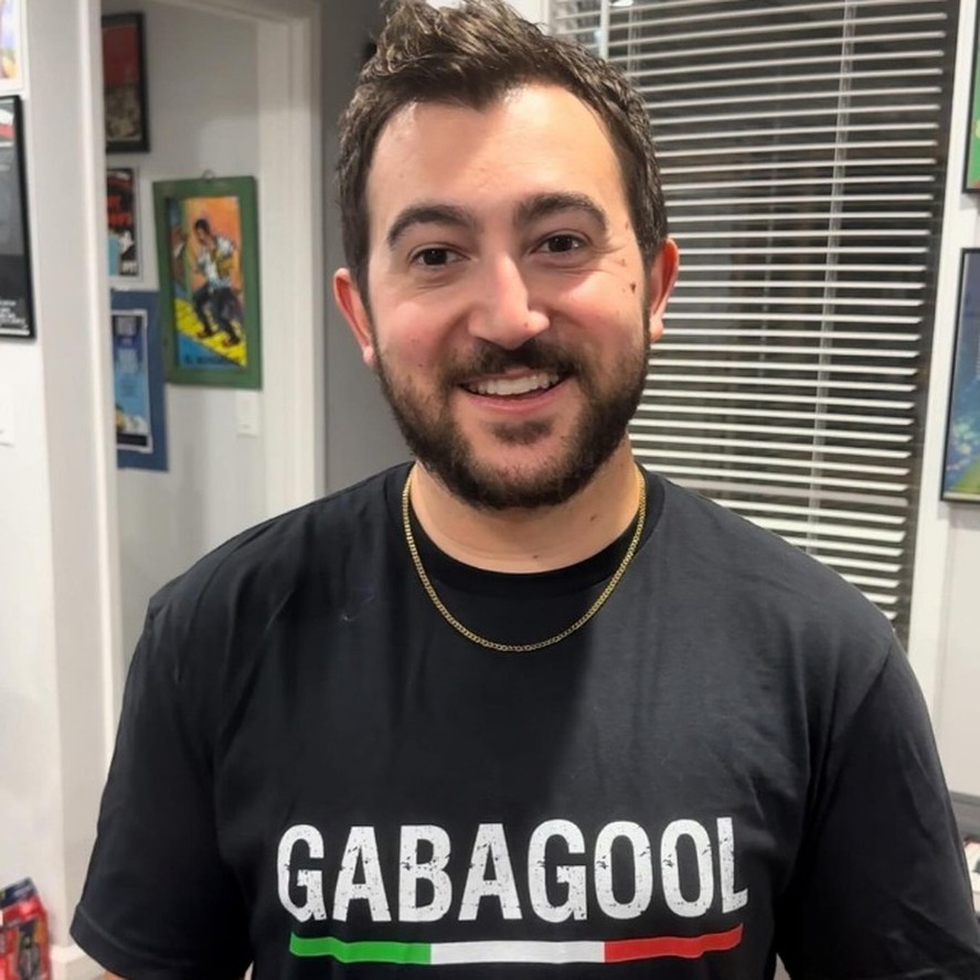 Gabigol? Brasileiros invadem rede social de ator americano; entenda