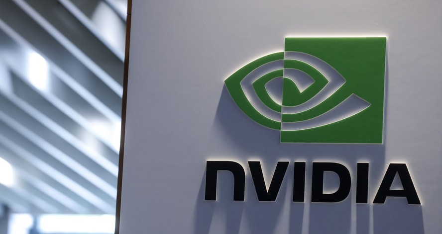 Nvidia quebra barreira simbólica dos US$ 1 mil na Bolsa com ‘explosão’ do lucro