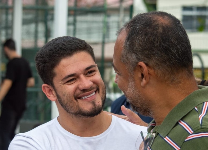 Novas áreas de lazer e clínica da família: subprefeito de Jacarepaguá ...