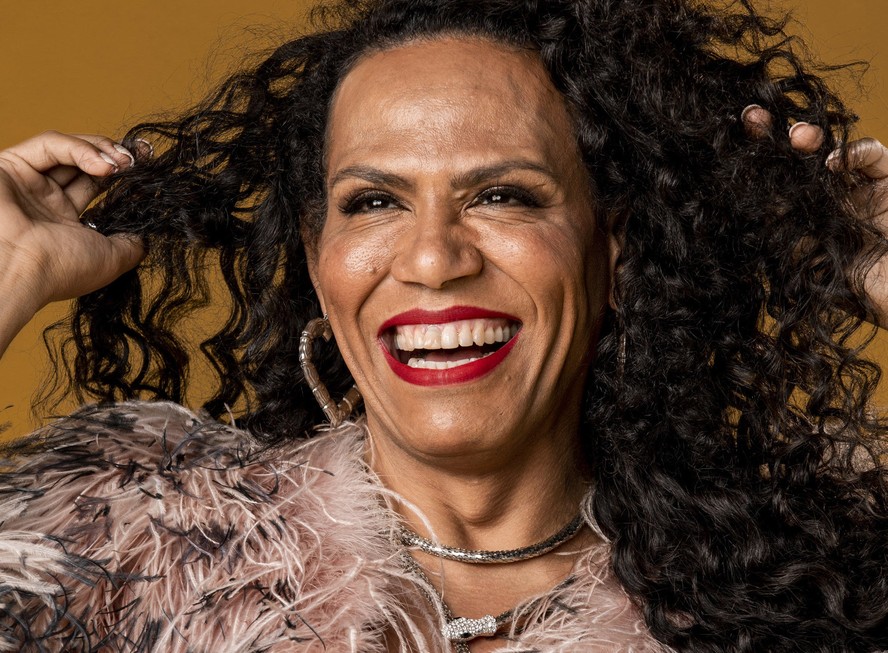 Valéria Barcellos comenta estreia em 'Terra e paixão', lembra superação ...