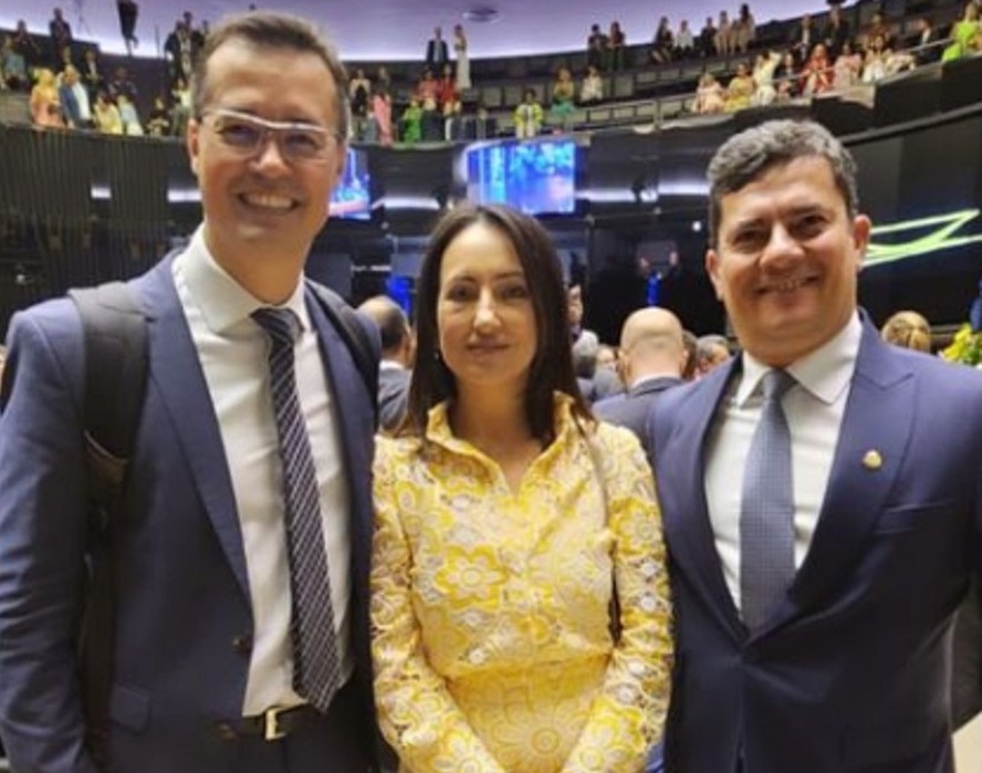 Moro e Rosangela prometeram absorver parte da equipe de Dallagnol