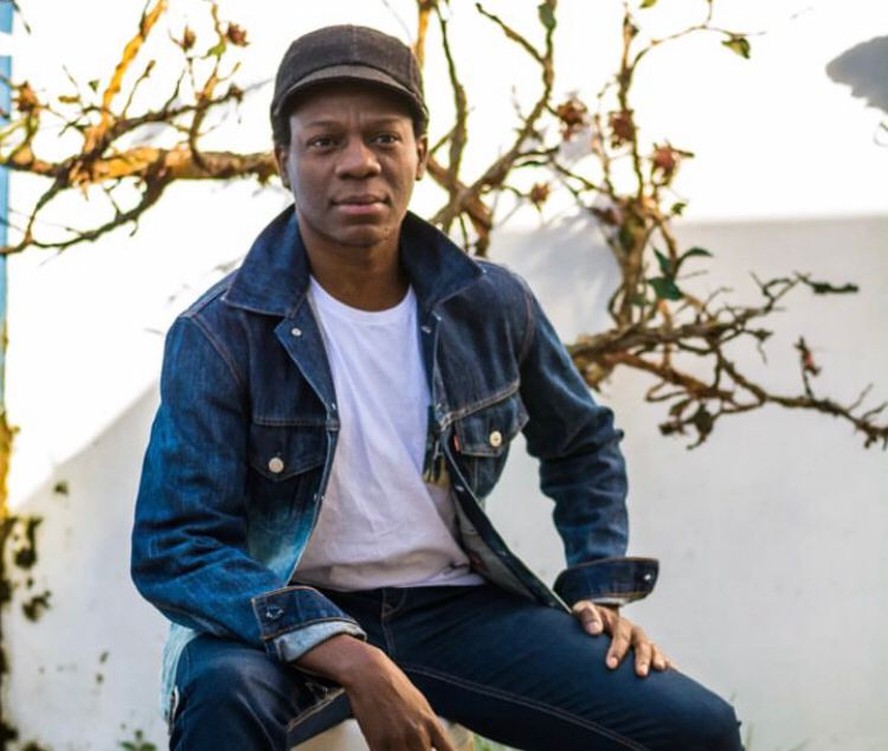 Alexandre Rodrigues fala de cenas com Paolla Oliveira em 'Justiça' 2 ...