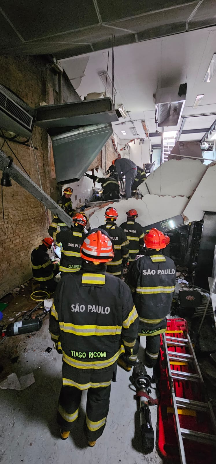 Fogaça lamenta desabamento no restaurante Jamile e fala em ...