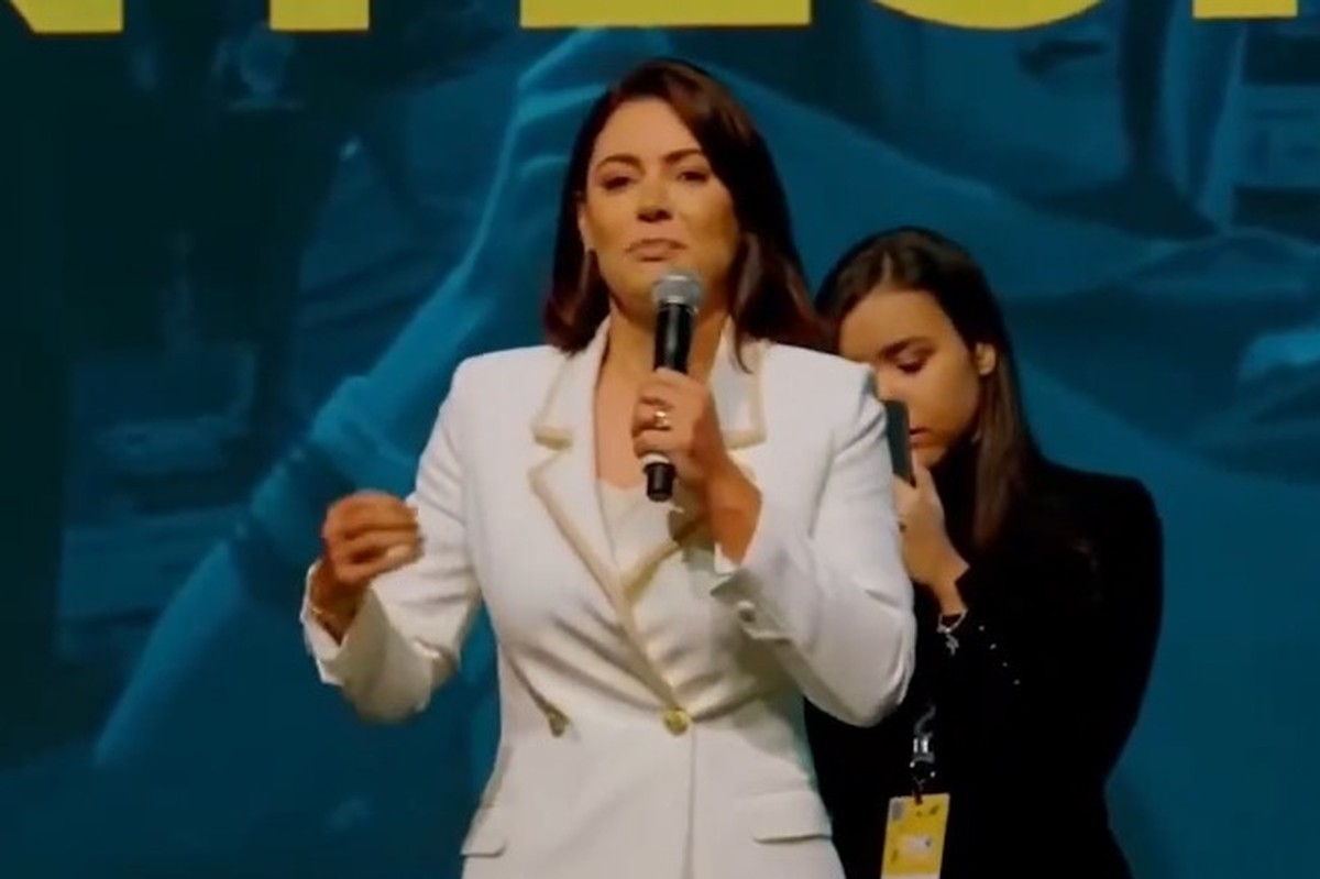 Michelle faz tour no segundo turno em apoio a candidatos do PL
