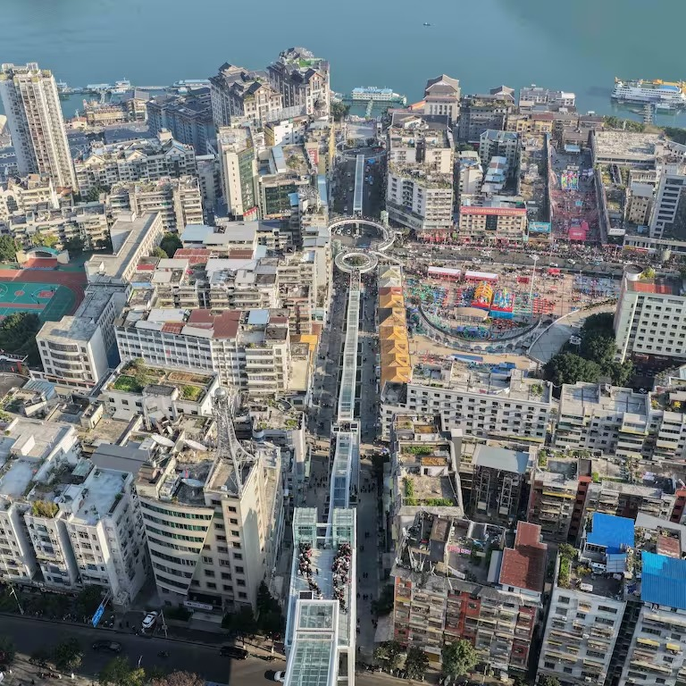 Com 905 metros: saiba como é a maior escada rolante do mundo, que reduz ...