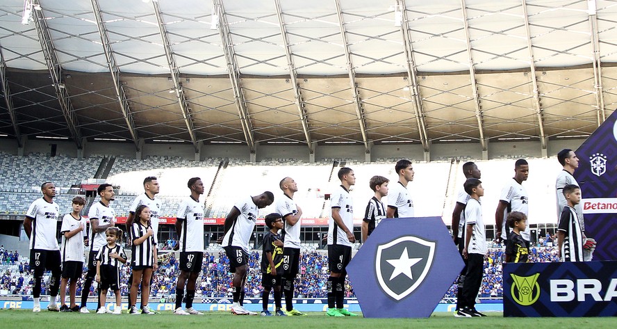 Botafogo x Atlético-GO: onde assistir ao vivo ao jogo do Brasileirão
