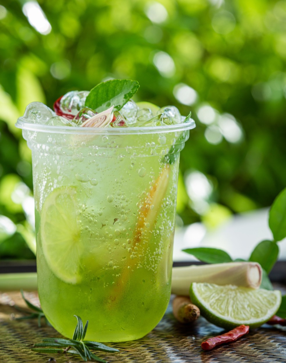 Os 4 tipos de chá que ajudam a produzir colágeno e combater as rugas ...