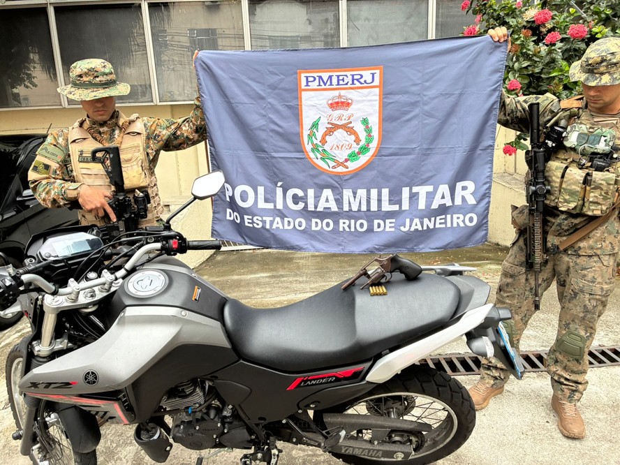 Vídeo: agentes do Bope prendem ladrões de carro na Tijuca após perseguição