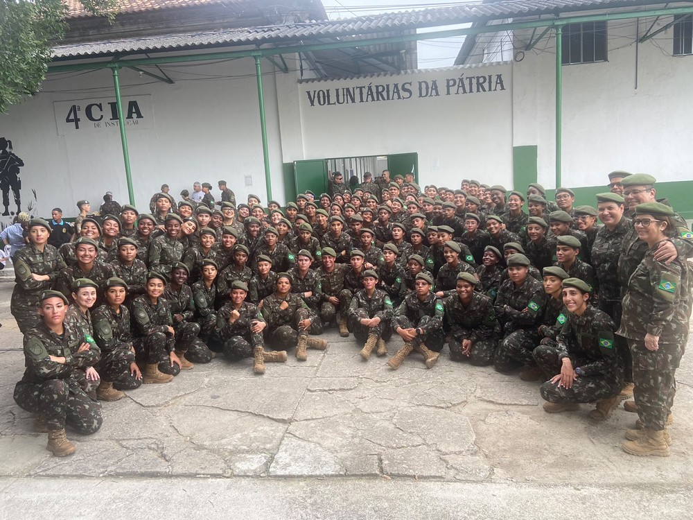 Primeiras soldados mulheres do Exército se formam no Rio neste sábado