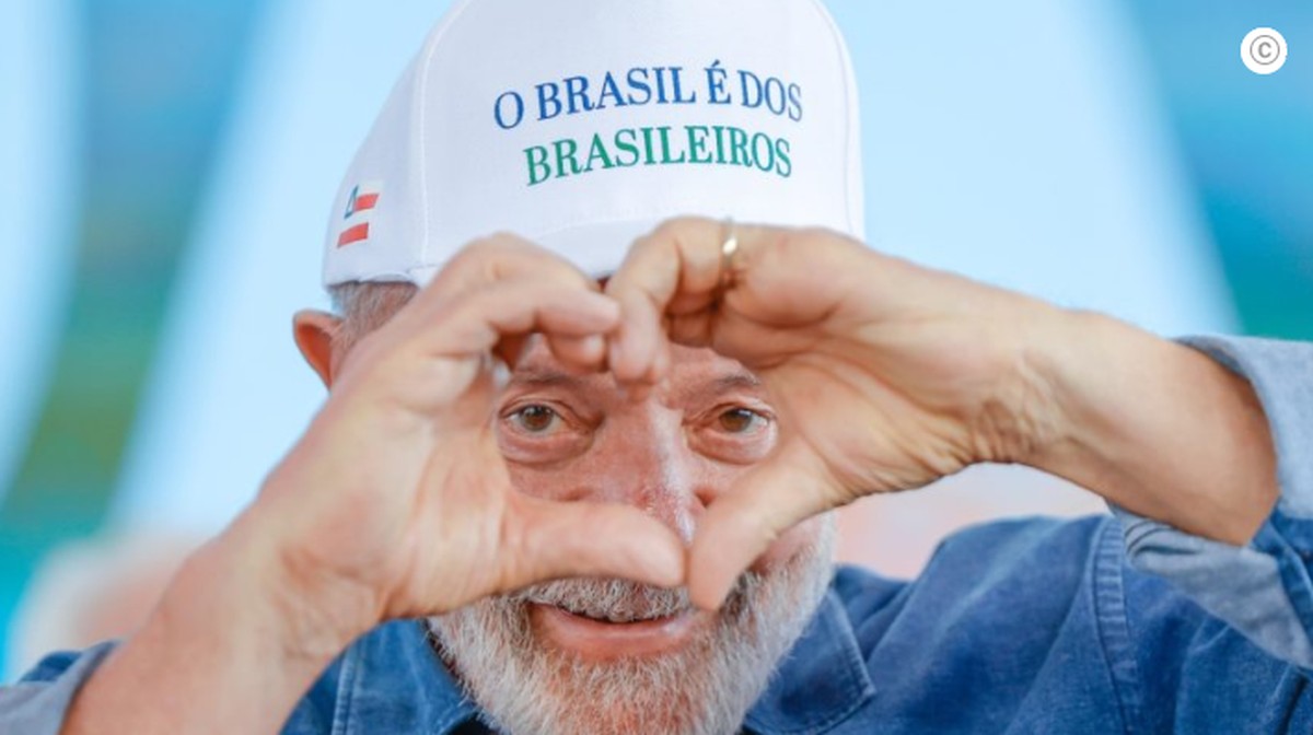 Lula troca foto nas redes sociais e adota boné 'Brasil é dos brasileiros'