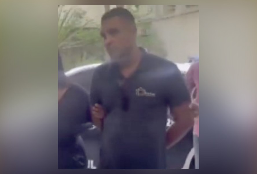 Justiça do Rio condena homem por matar rapaz que recusou aperto de mão ...