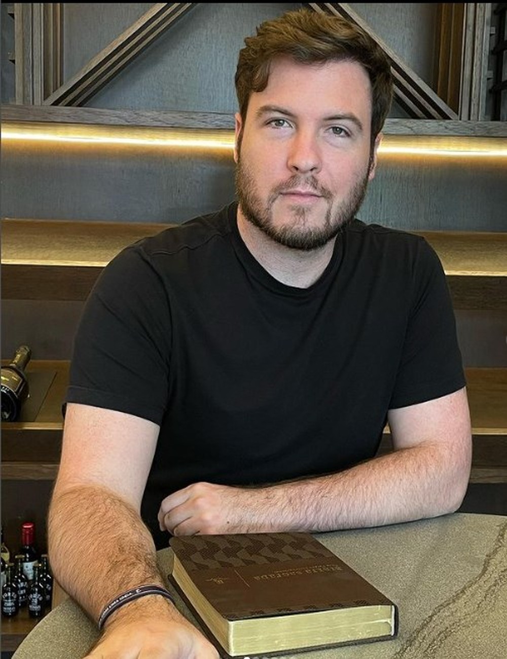 De onde vem a fortuna de Thiago Nigro, o novo namorado de Maíra Cardi