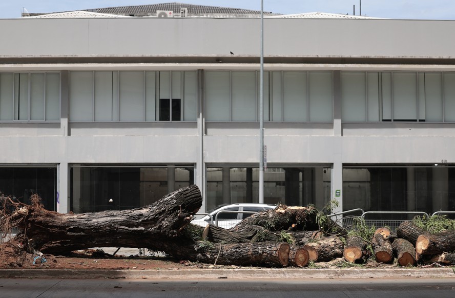 Vendaval afeta abastecimento de água em diversos bairros de SP e região metropolitana
