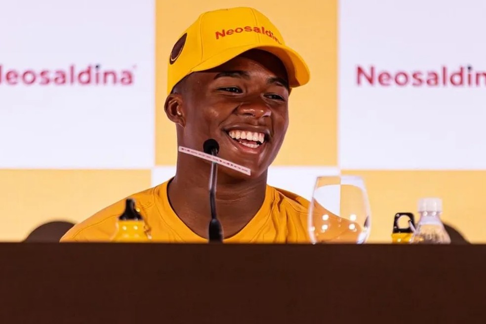 Jovem, milionário e estiloso: jogador Endrick é sucesso dentro e fora ...