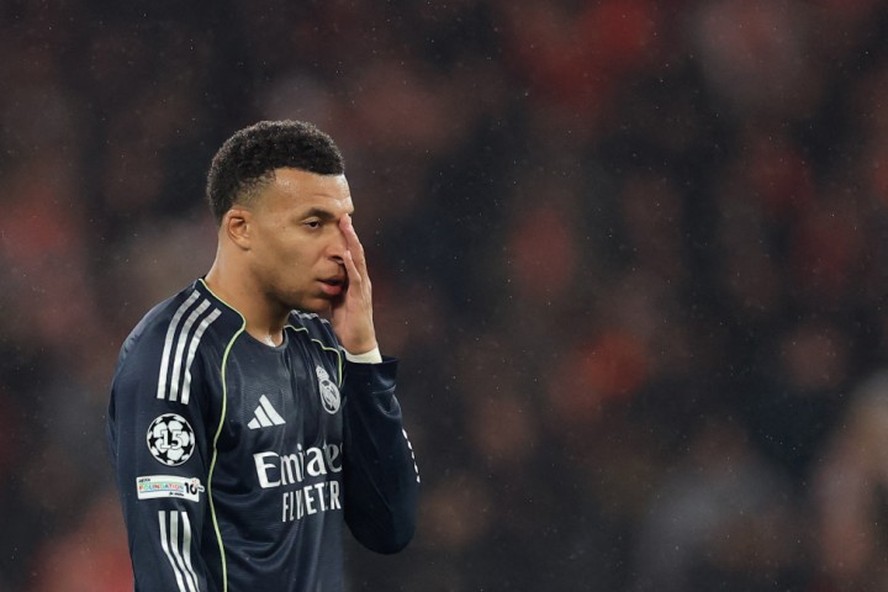 Real e PSG ficam sem vaga direta e vão disputar play-off da Champions ...