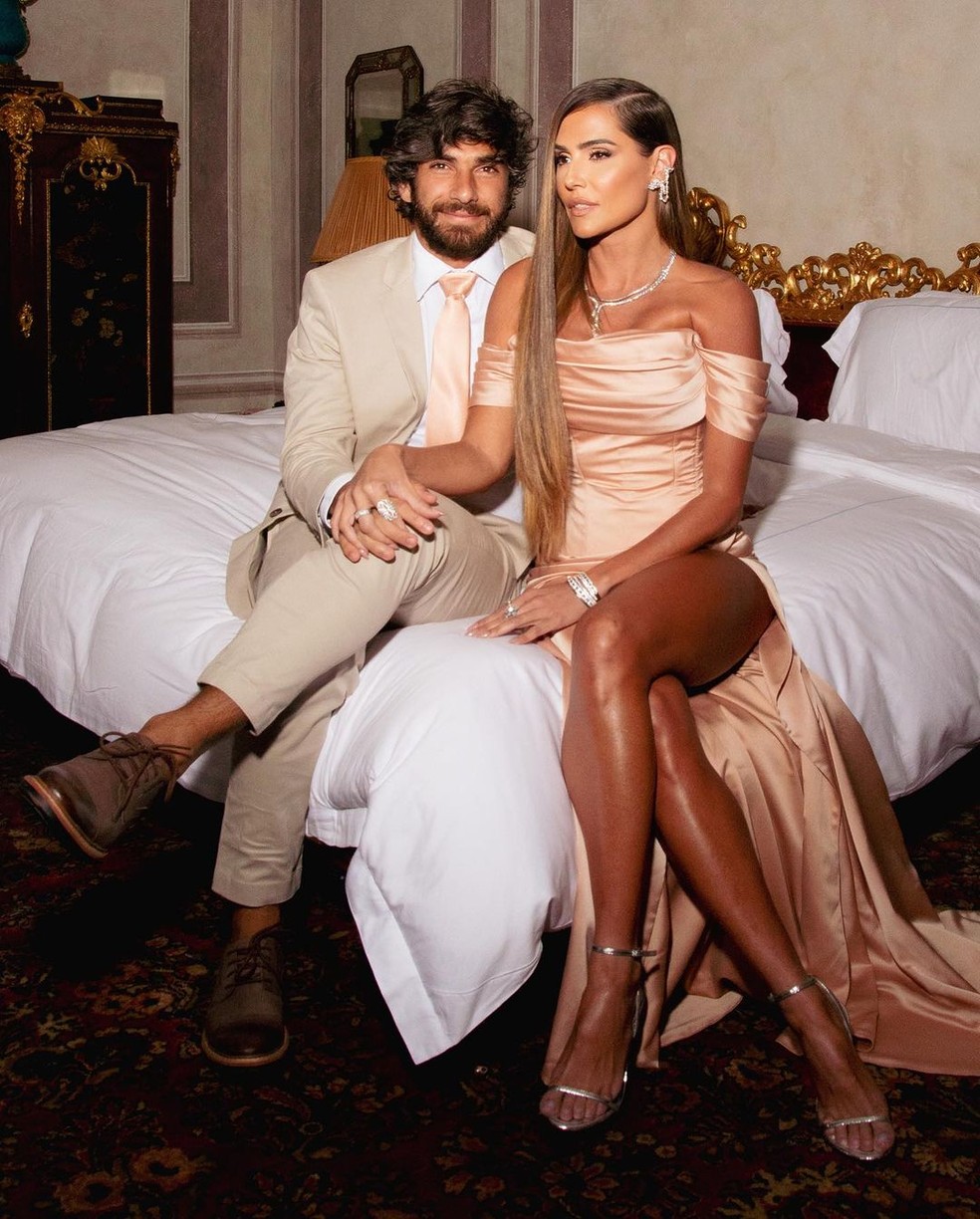 deborah secco separou