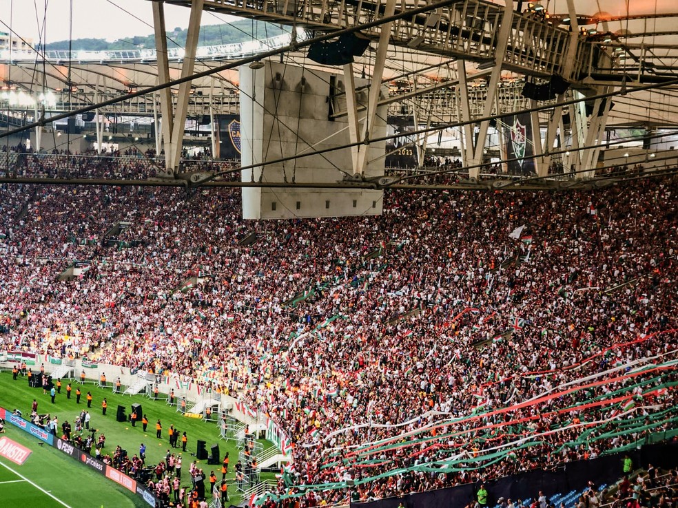 Fluminense ou Boca Juniors, quem tem mais torcida no Maracanã? Veja fotos e compare