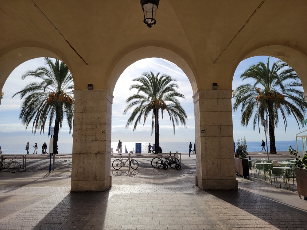 O inverno é azul na Riviera Francesa: um roteiro por Nice, Antibes e Èze