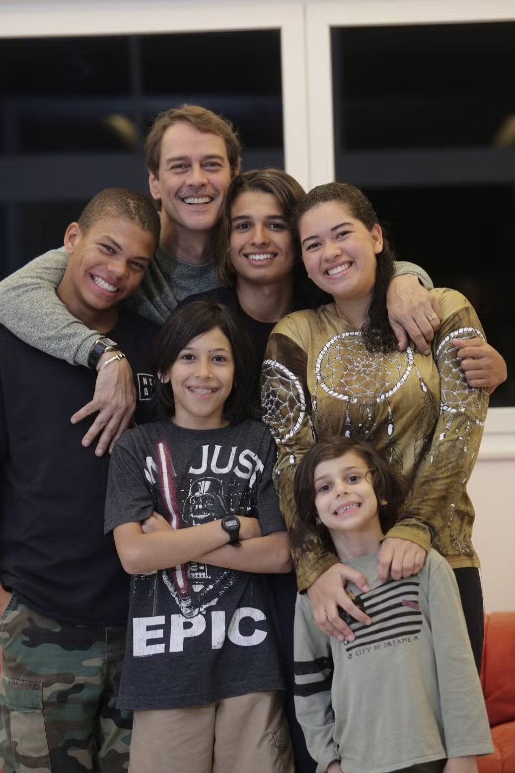 Saiba quem são os cinco filhos de Marcello Antony, que viralizou esta ...