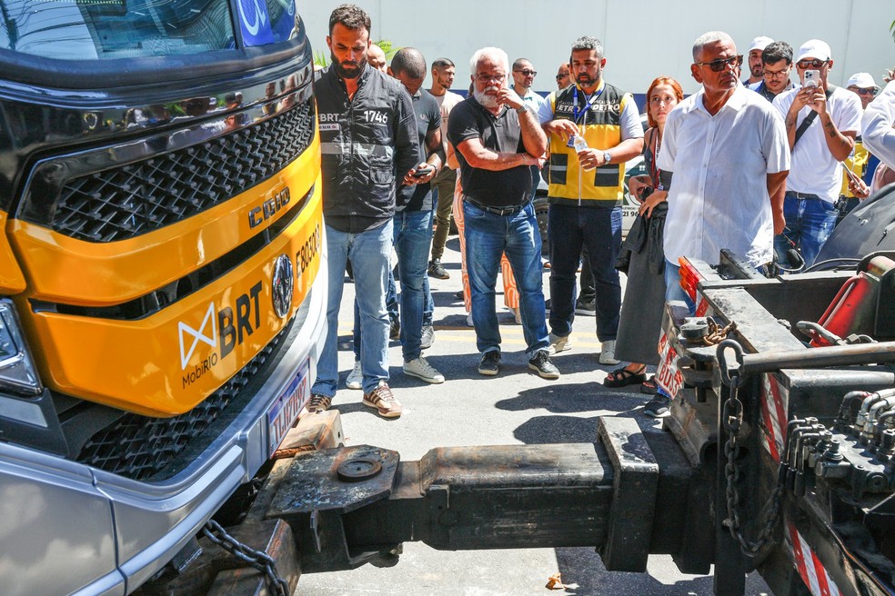 Após rebocar ônibus da Prefeitura do Rio em Mesquita, Detro faz acordo ...