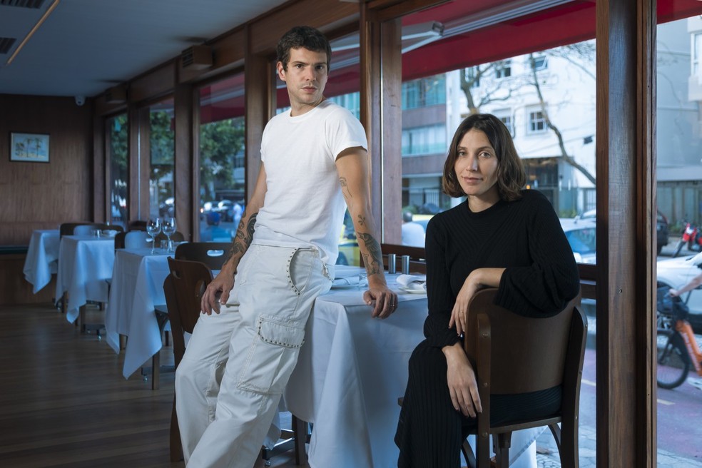 Cedilha reabre no Hotel Janeiro com cardápio afetivo e drinques ...