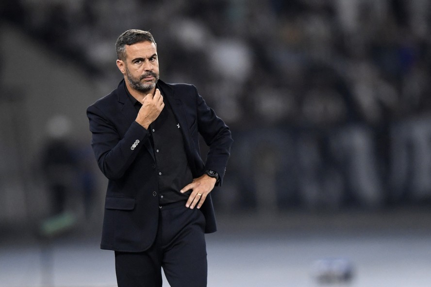 Sequência de episódios e declarações minou paciência do Botafogo com ...