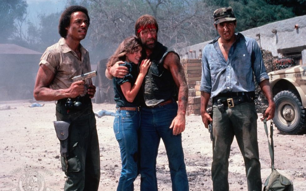 Fruto de traição, filha mais velha de Chuck Norris só foi reconhecida ...