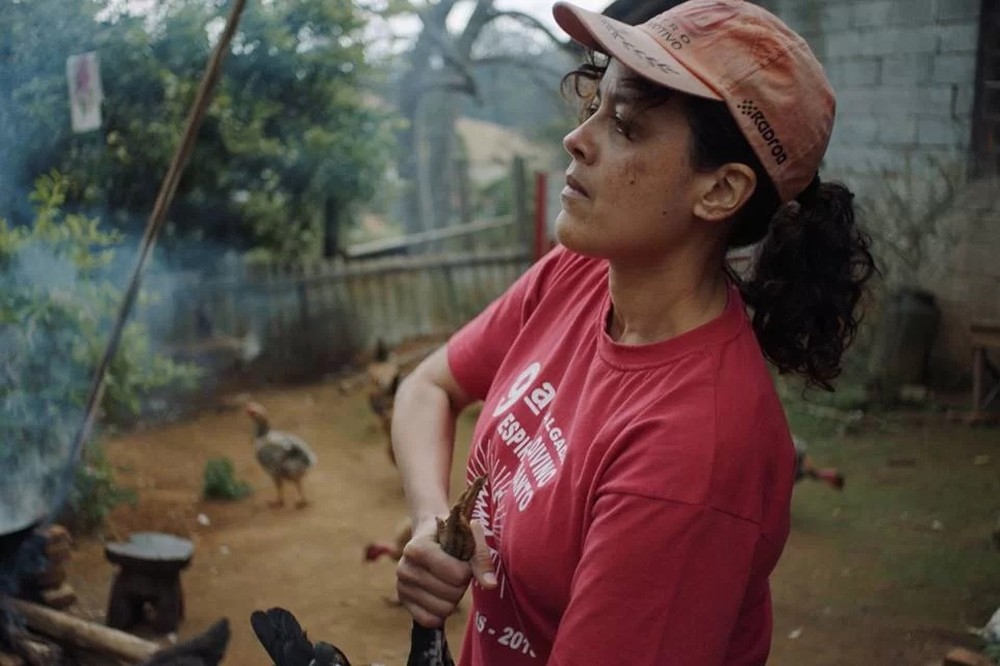 Conheça Carolina Markowicz, cineasta que, segundo Walter Salles, 'não ...