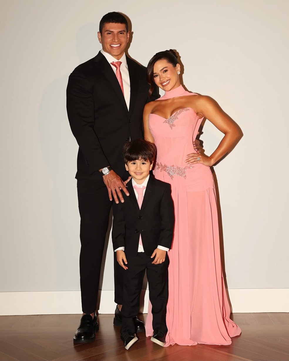 Tony Maleh reage a críticas sobre filho usar telas e revela presente ...