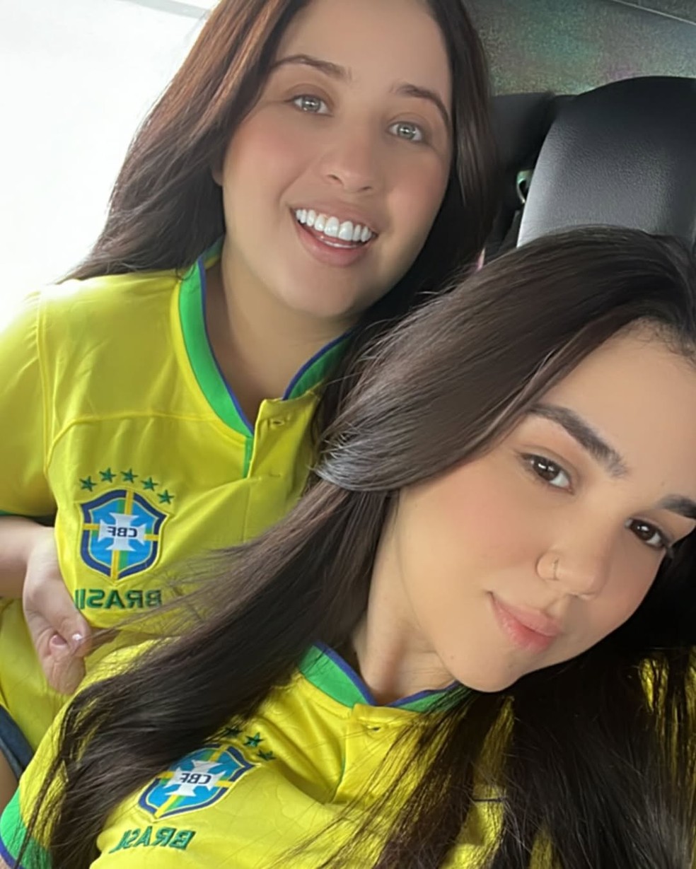 Mari Fernandez ganha declaração apaixonada da namorada, Júlia Ribeiro ...