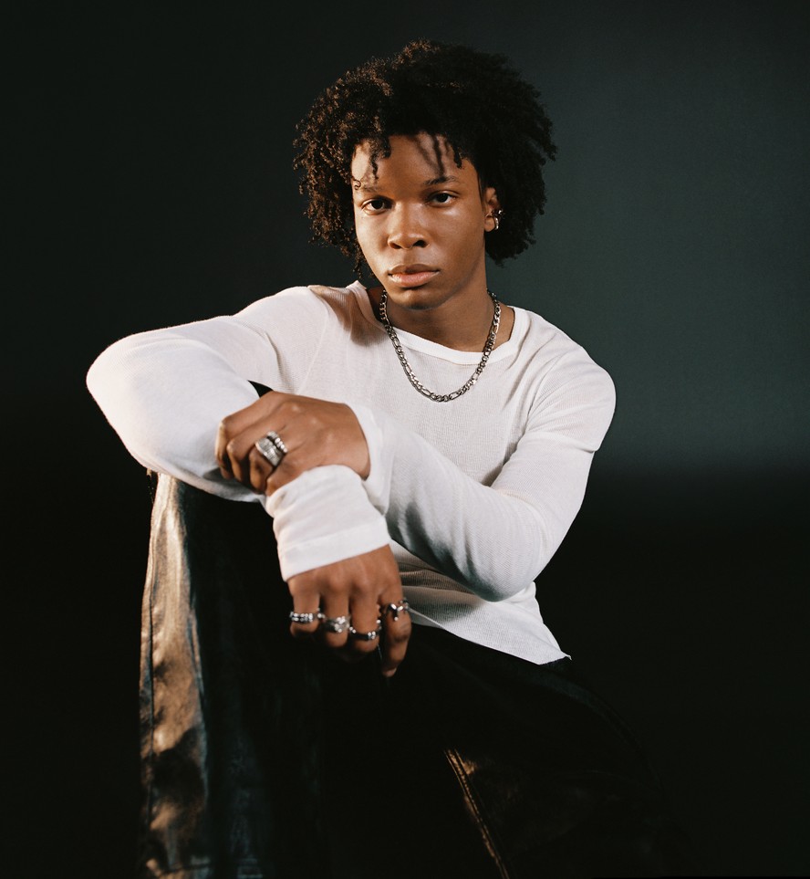 Como o cantor d4vd, de 18 anos, se tornou a revelação da música ...