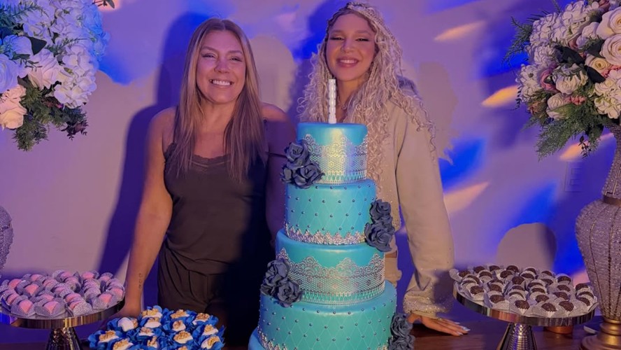 Aysha Benelli surge deslumbrante em festa de aniversário e semelhança ...