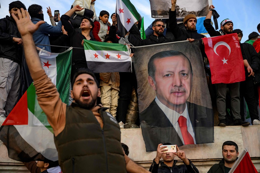 'Palácio em choque': Saiba como foram as últimas horas de Bashar al ...