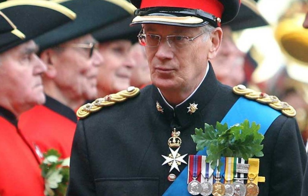 Rei, príncipes e primos: veja quem é quem na família real britânica