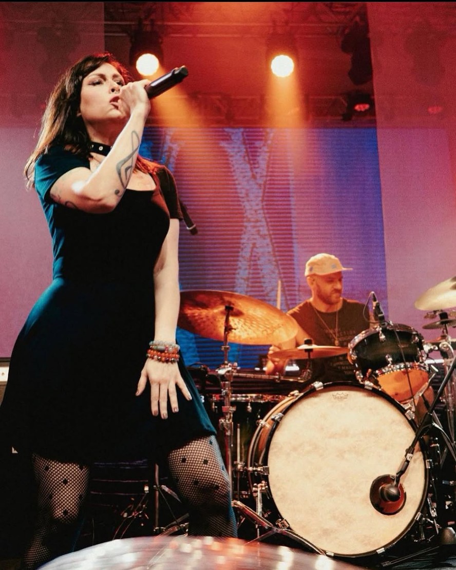 Pitty anuncia fim de casamento após 19 anos: quem é Daniel Weksler, o ...