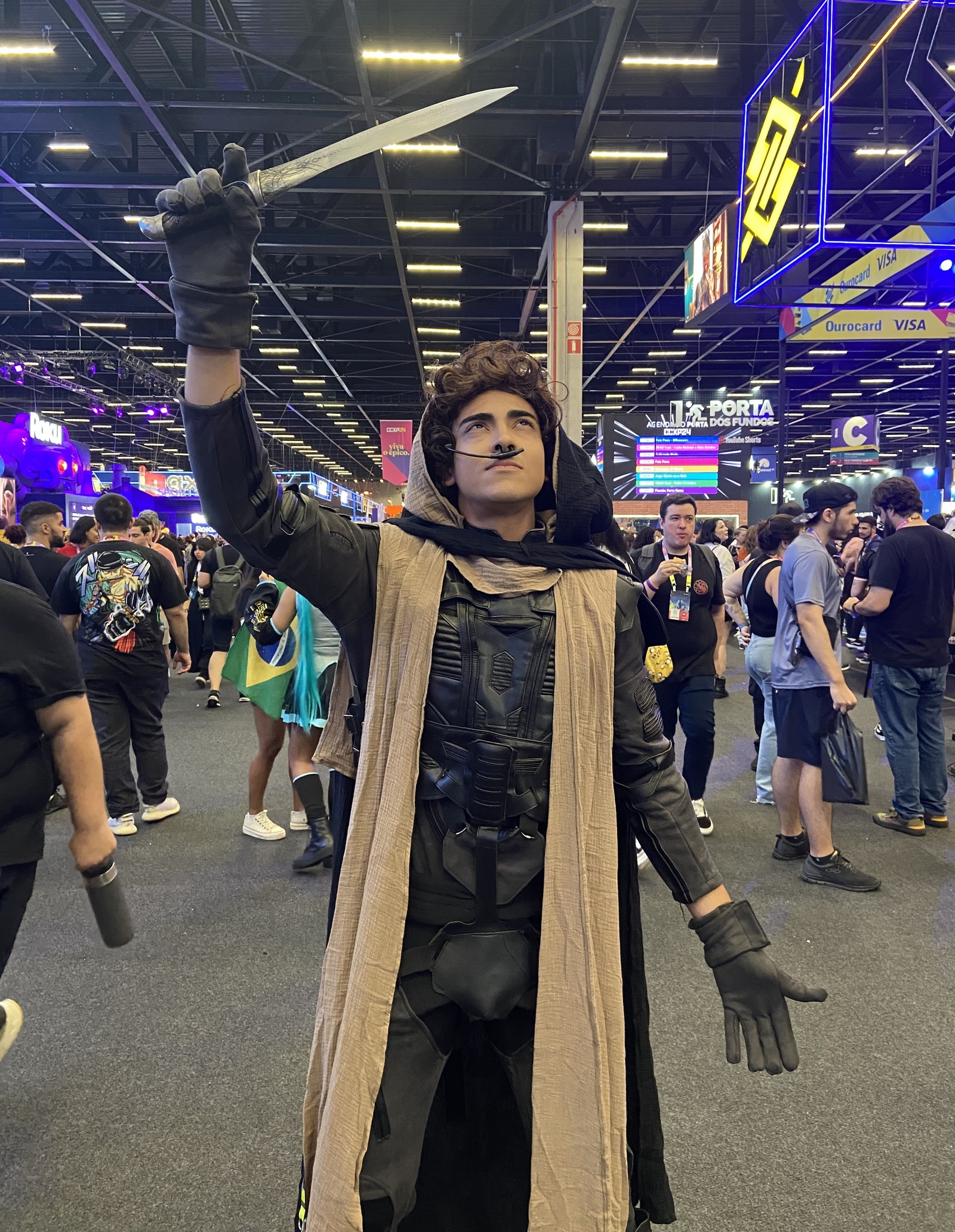 Fotos: grande público e presença de cosplays mantêm a tradição do CCXP ...