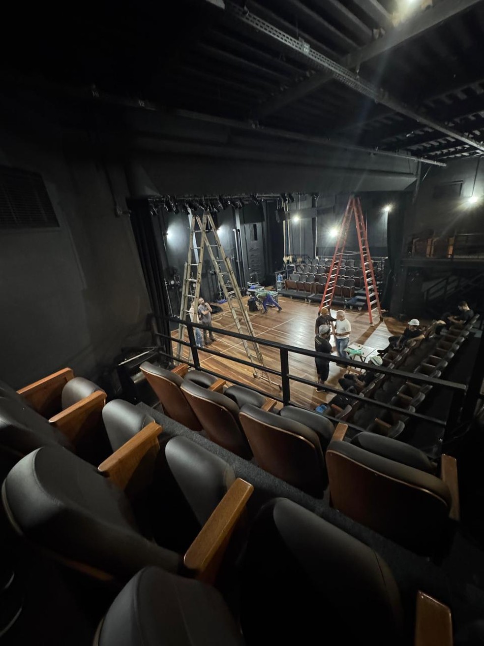 Após um ano em obras, Teatro Glaucio Gill, em Copacabana, reabre com ...