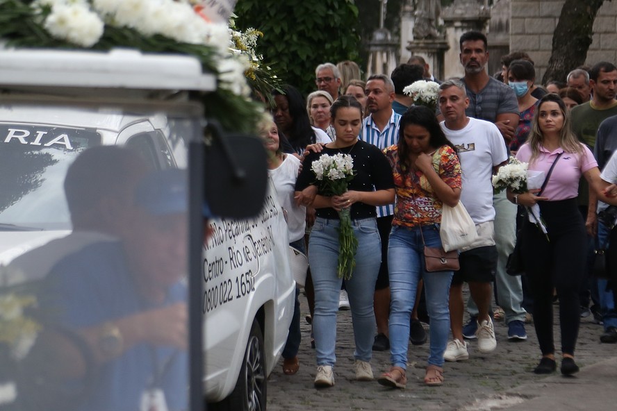 Filhas de homem assassinado ao tentar proteger esposa em assalto ainda ...