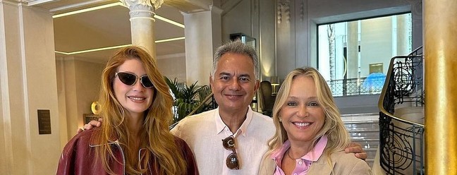 Empresária, artista plástica e fã número 1 da filha: conheça mãe de ...